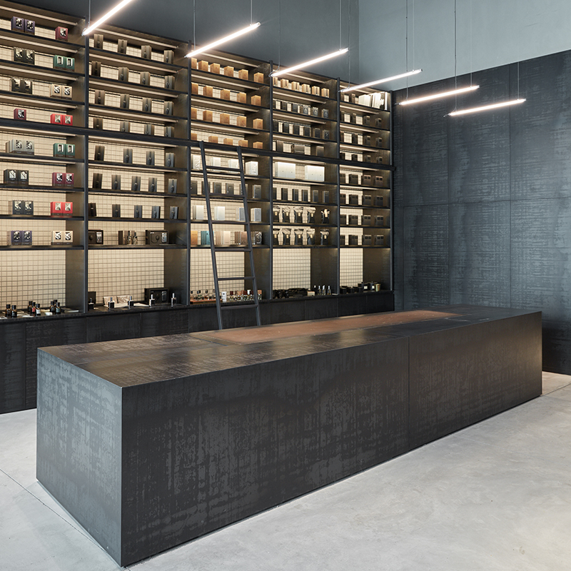 CLOSET CASE - Stores - Moddity